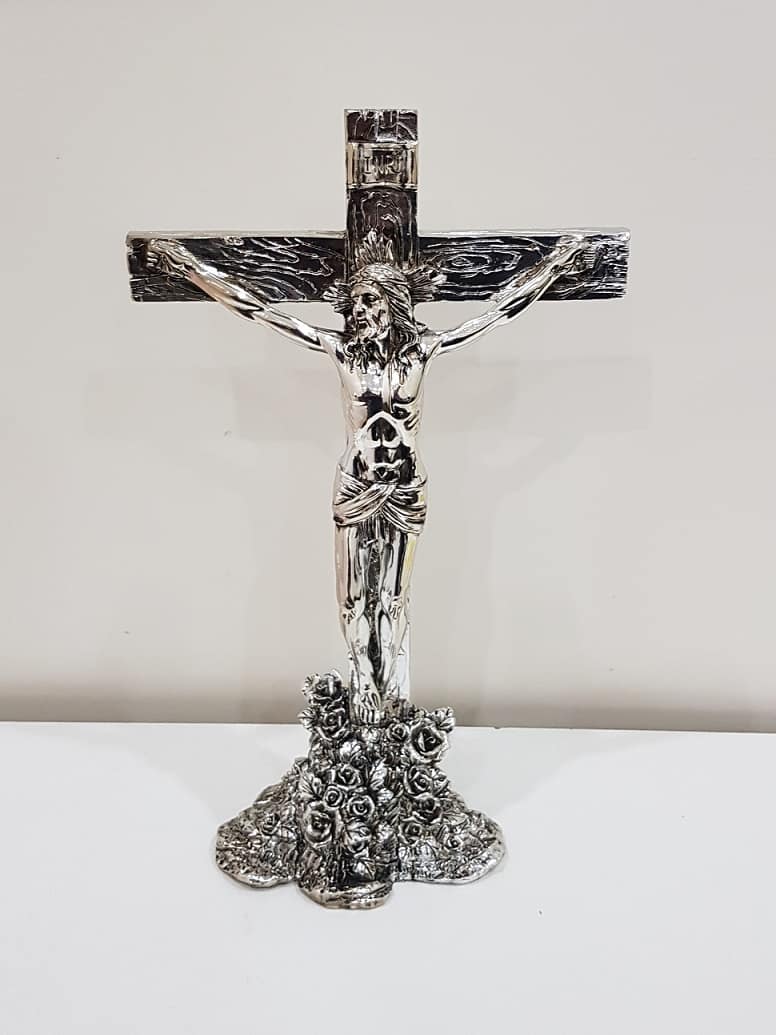 Silver Cross – Layoun Interiors